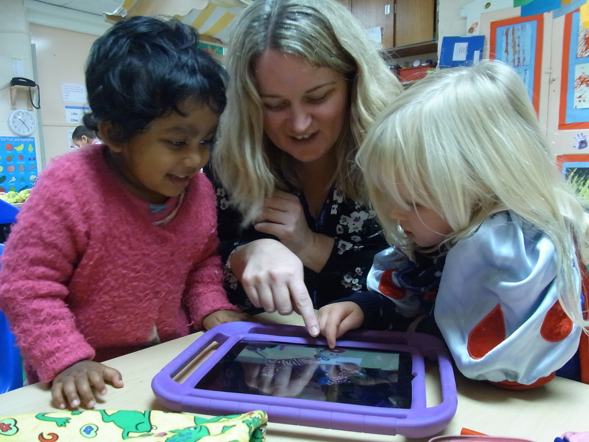 Talking and Learning With Young Children – Talk4Meaning